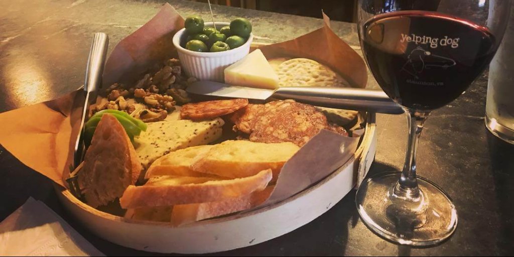 Yelping Dog | Visit Staunton